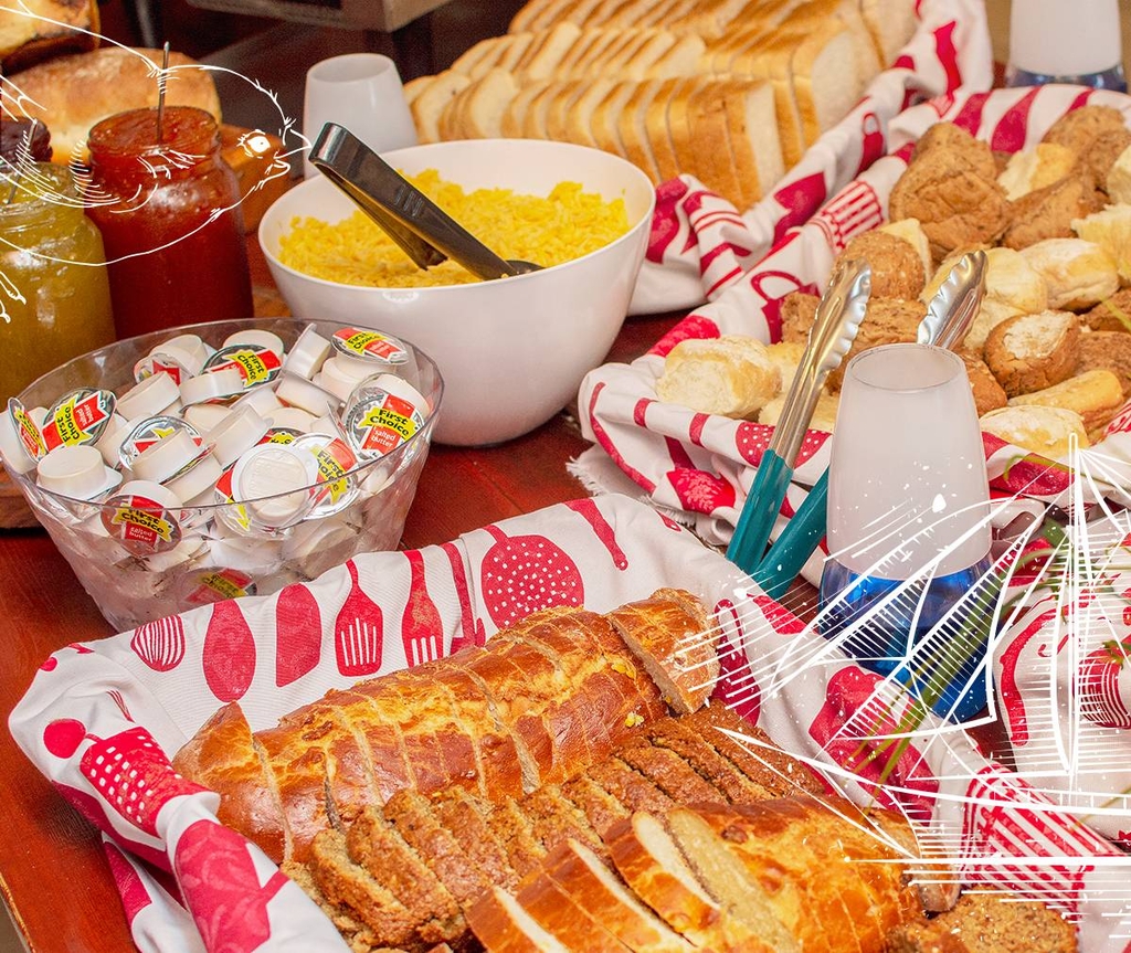 Scrumptious Breakfast Buffet in Mossel Bay | Delfino’s Restaurant